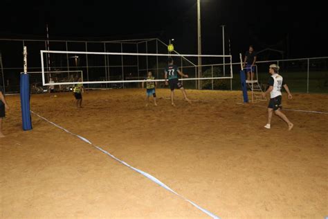 Municipais de futevôlei e voleibol marcam abertura das atividades