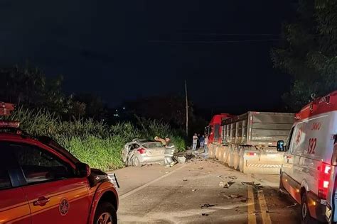 Acidente na BR 381 deixa motorista gravemente ferido após colisão