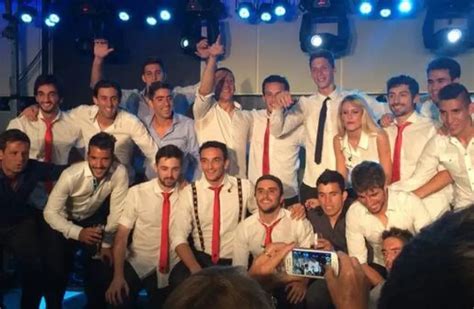 El festejo íntimo de los jugadores de Racing con sus familiares