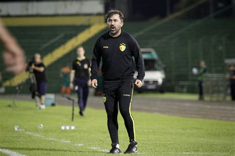 Brusque é dominado pelo Ypiranga e cai por 2 a 0 em Erechim EsporteSC