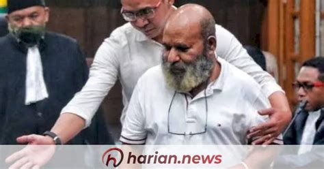 Meninggal Kemarin Ini Perjalanan Kasus Korupsi Eks Gubernur Papua