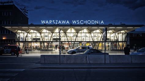 Atak nożownika na dworcu Warszawa Wschodnia Jedna osoba trafiła do