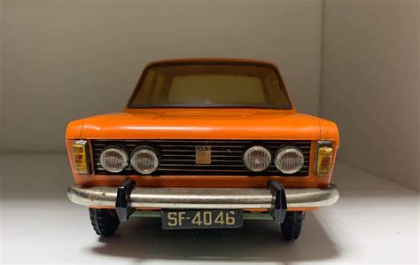 Kultowy samochód POLSKI FIAT 125p PRL ZABAWKA Płock Licytacja na