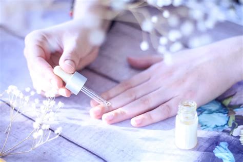 Puede el aceite de oliva ayudar a fortalecer las uñas quebradizas