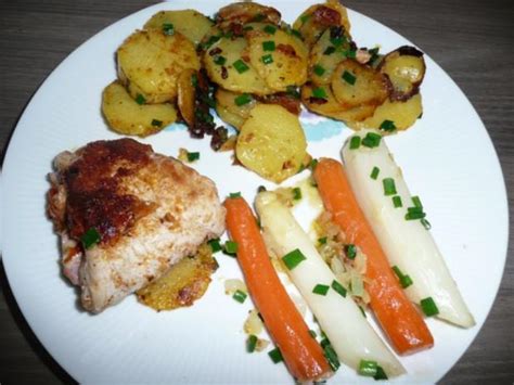 Cordon Bleu Natur an Bratkartoffeln und Mischgemüse Rezept kochbar de