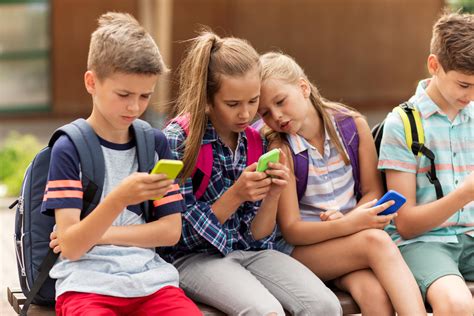Celulares na sala de aula um aparelho útil ou prejudicial