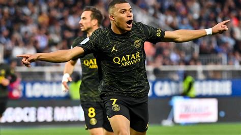 Psg Le Clan Mbapp Vend La M Che Pour Son Transfert Le Sport