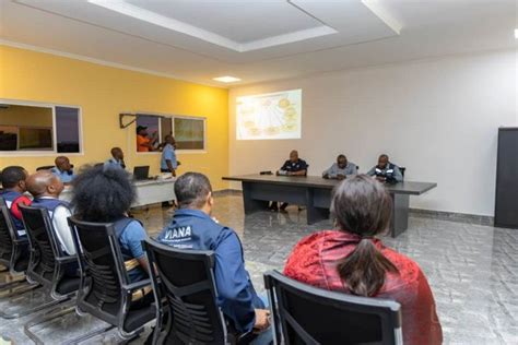 Governo Provincial de Luanda Notícias INVASÃO DE TERRAS EM LUANDA