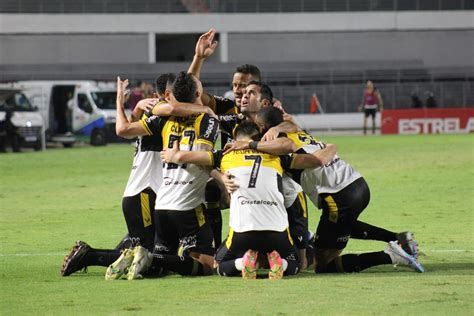 Criciúma volta a vencer fora e ganha força na luta pelo acesso assista