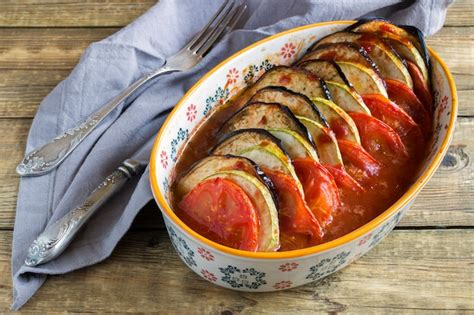 Ratatouille Menestra De Verduras Tradicional Francesa Foto Premium