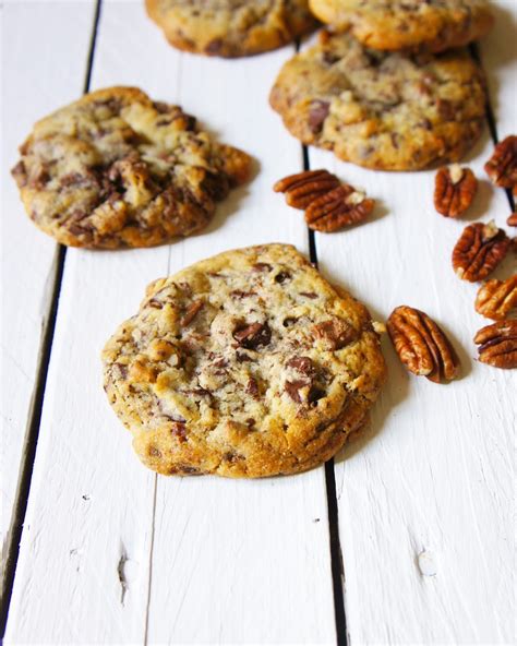 Ma cuisine à moi Mes ccokies aux deux chocolats et noix de pécan