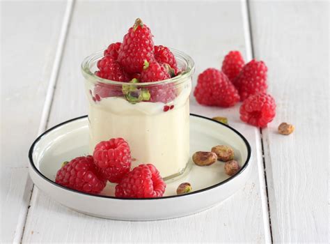Dolce Al Cucchiaio Con Lemon Curd E Crema Di Yogurt Buono Facile E Veloce