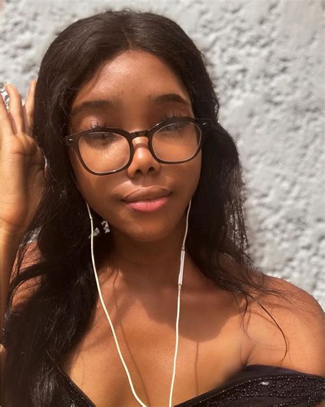 Pretty Nerdy Girls Nerdy Girl Sunkissed Beautiful Girls