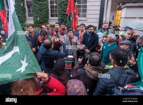 Supporters Of Pakistan Tehreek E Insaf Arrive At Avenfield House Where