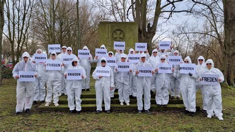 19 03 2023 Aktion für den Frieden in Neustadt am Rübenberge GEGEN
