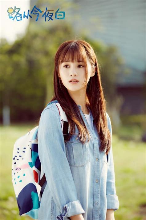 安悦溪年少的时光首发 优美声线展青春活力 安悦溪 新曲 年少的时光 新浪娱乐 新浪网