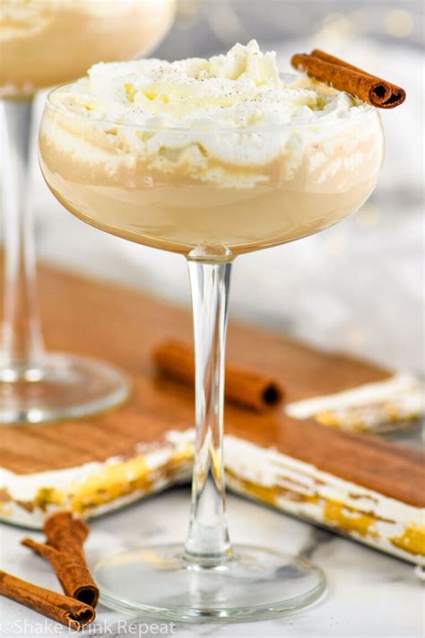 Cinnamon Roll Cocktail Shake Drink Repeat