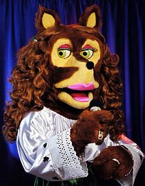 Foxy Colleen Chuck E Cheese S Characters