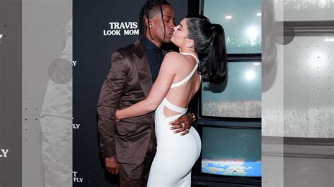 Kylie Jenner zieht sich für den Playboy aus video Dailymotion