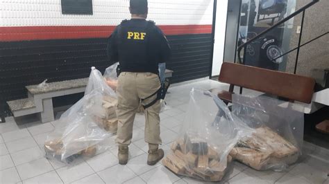 Ap S Fuga E Persegui O Prf Apreende Quilos De Maconha Na Dutra