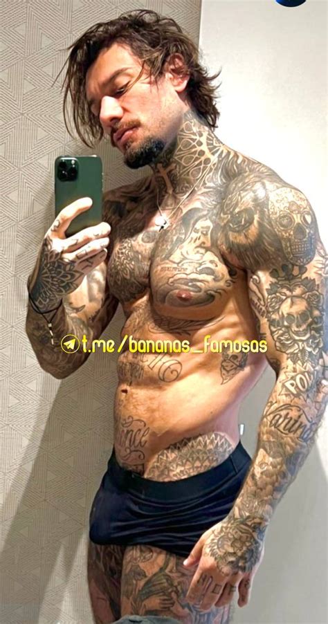 Cantor Lucas Lucco O P Nis Marcando Na Cueca Todos Famosos Nus