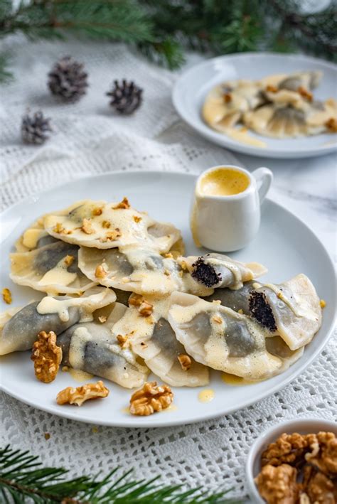 Pierogi z makiem i sosem waniliowym Słodkie życie