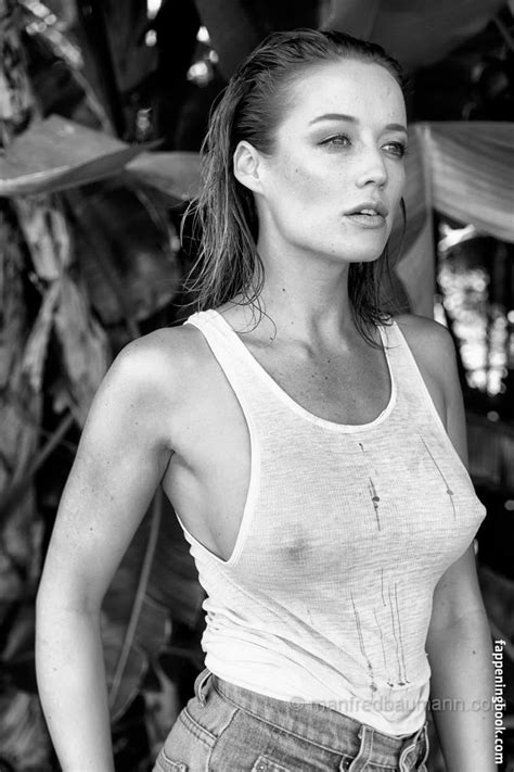 Sarah Dumont Nude The Fappening Photo Fappeningbook
