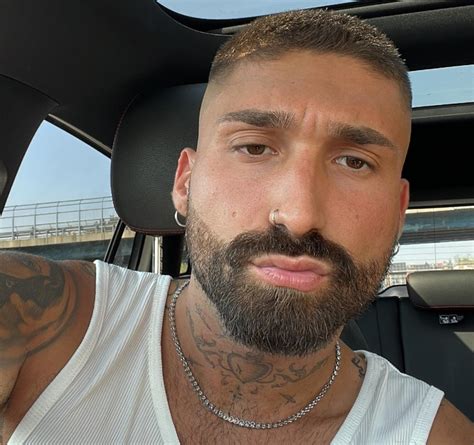 Chi è Josh Carter Rossetti fratello Greta del Grande Fratello 2023 TvBlog