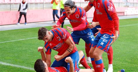 Fútbol Segunda Federación El Numancia gana al Marino de Luanco por