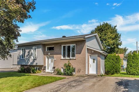 VENDU Maison de plain pied à vendre 19 19A Rue de Laval Mercier