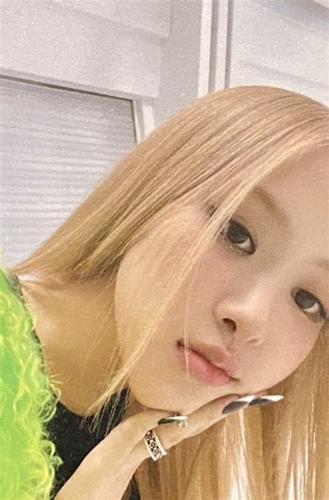 Zhi Hard To Love On Twitter Rt Skintypink Prettiest Ros