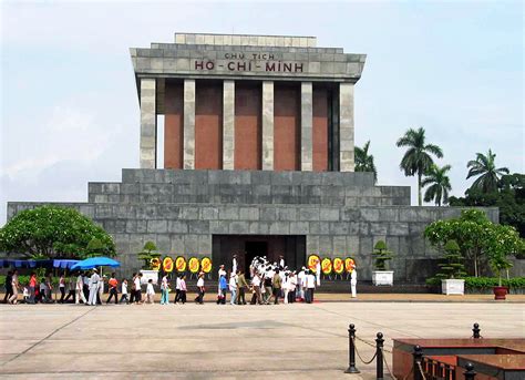 Hanoi Ho Chi Minh Mausoleum Visiting Hanoi Ho Chi Minh Mausoleum