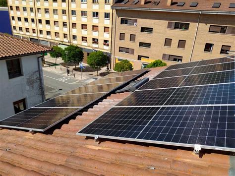 Instalación de placas solares en Arre Comunidad Foral de Navarra