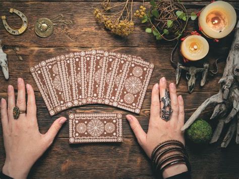 Tarot Denis Lapierre gratuit 2022 Tirage fiable et immédiat Tarot
