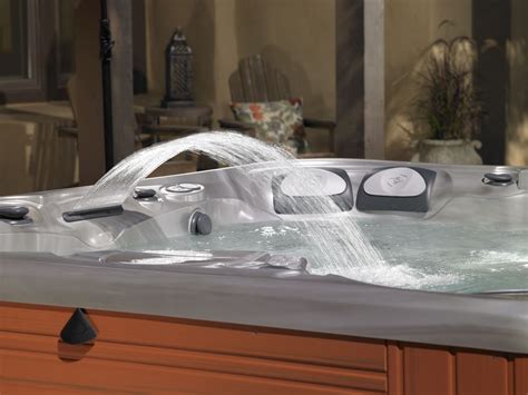 Niagara Seven Person Hot Tub Reviews And Specs Caldera Spas Hot