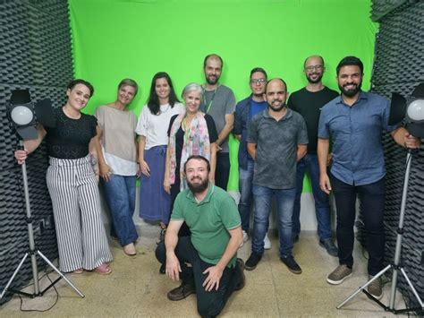Coordenadoria de EaD capacita servidores para uso dos estúdios de