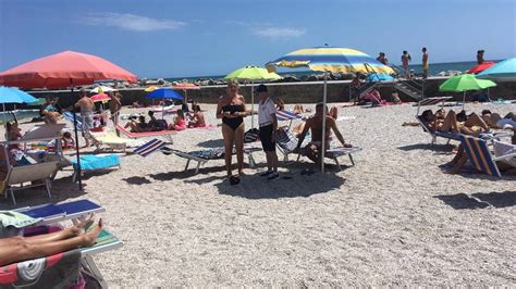 Sirolo Verso Il Tutto Esaurito Spiagge Sold Out Strutture Ricettive