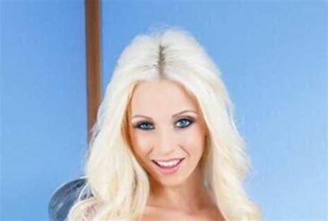 Rikki Six Bio Age Pics Facial Boyfriend Height Weight Net Worth
