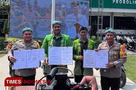 Hibahkan 200 Motor Untuk Polisi RW Kabaharkam Polri Apresiasi Wali