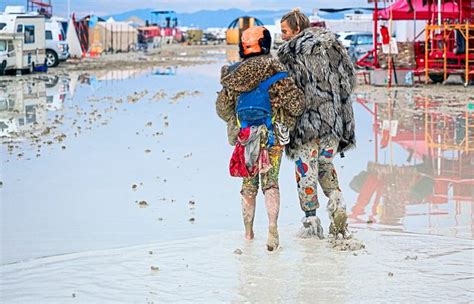 Burning Man Festival Versinkt Im Schlamm Polizei Untersucht Todesfall