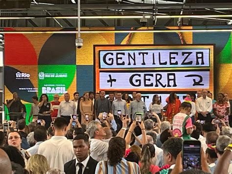 Lula participa da inauguração do Terminal Gentileza no Rio Rio de