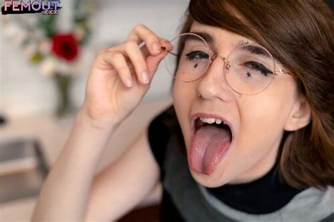 Femout Xxx Lemmi In Lemmi Gets Naughty Again Forumporn