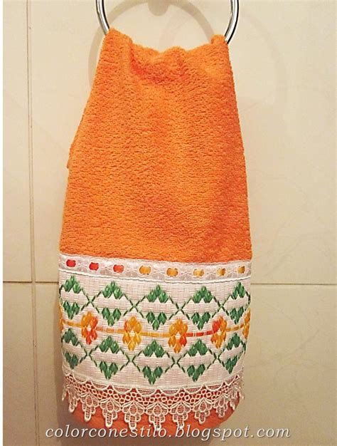 Toalla Bordada Color Naranja Vagonite