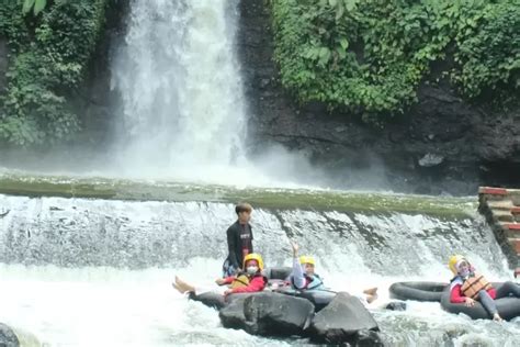 Pengalaman Wisata Ke Curug Bangkong Kuningan Memanjakan Mata Walau