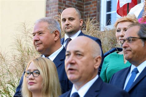 Do utylizacji Natychmiast Raport o mowie nienawiści w kampanii