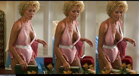Leslie Easterbrook Titten Und Arsch Wet T Shirt Porno Bilder Sex