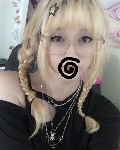 MelRid En Instagram I Was Doing Something Weird With My Face