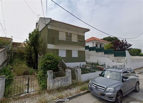 Andar de moradia à venda na rua das Camélias Marco Cabaço Vale