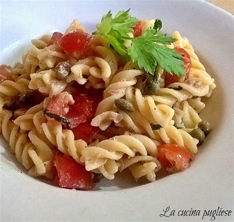 Pasta Fredda Con Pomodorini Tonno E Capperi La Cucina Pugliese