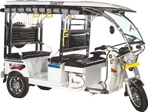 Yatri Super E Rickshaw At Best Price In New Delhi By YC Electric